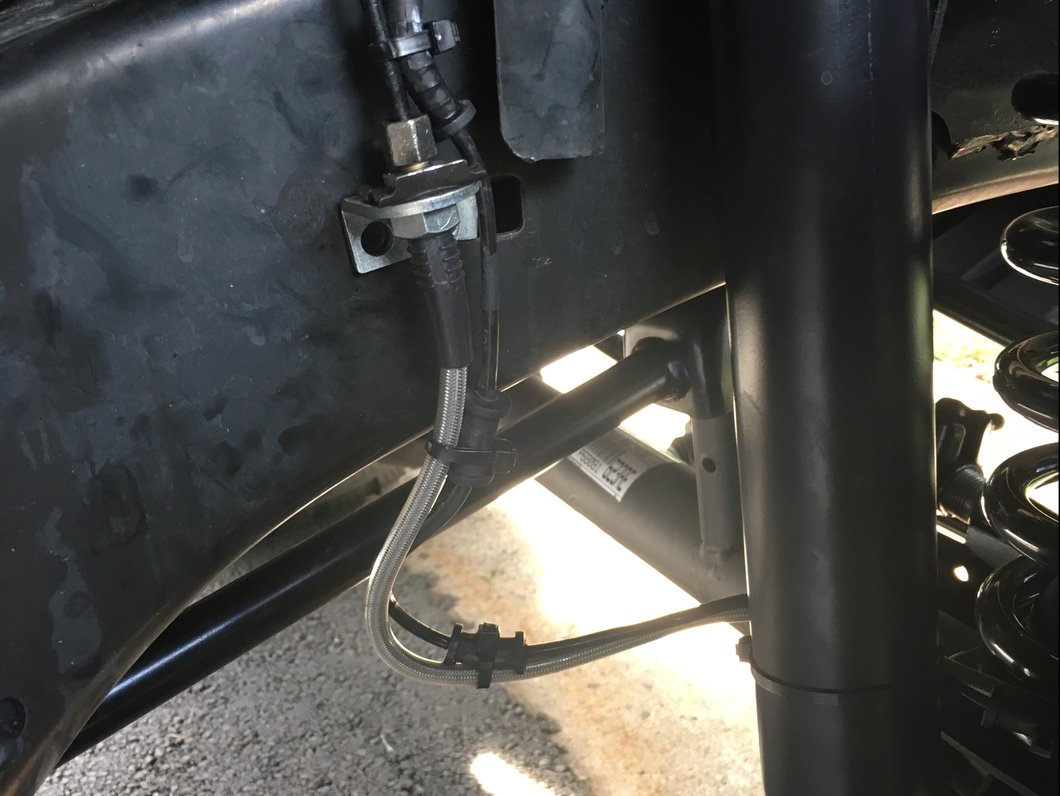 Mammoth Front Brake Line Extensions (07-18 Jeep Wrangler JK) | Mammoth