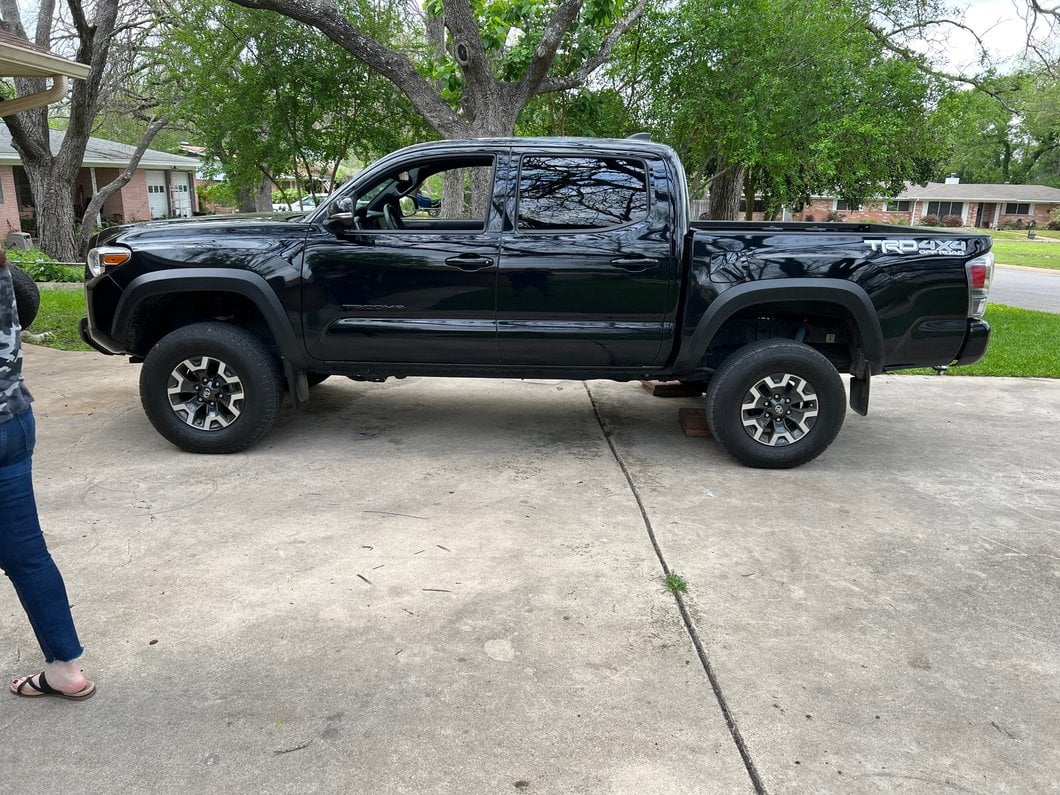 Mammoth 3-Inch Front / 2-Inch Rear Leveling Kit (05-23 6-Lug Tacoma ...